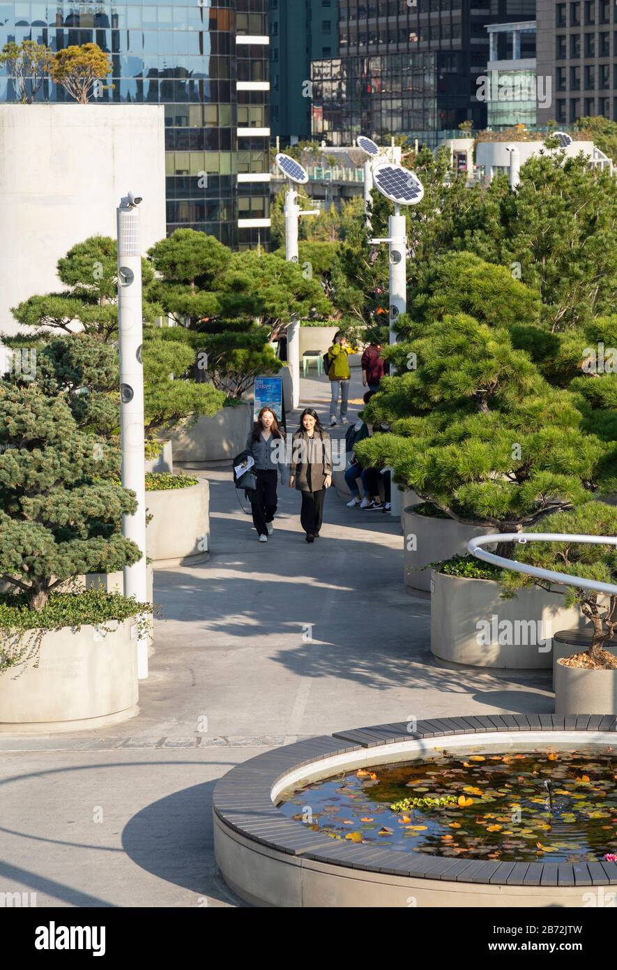 Seoul seoullo 7017 skypark hi-res stock photography and images - Alamy