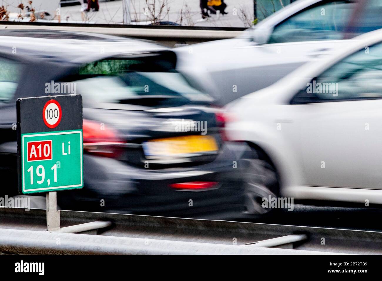 Amsterdam, Netherlands. 12th Mar, 2020. AMSTERDAM, A10, Traffic drives ...