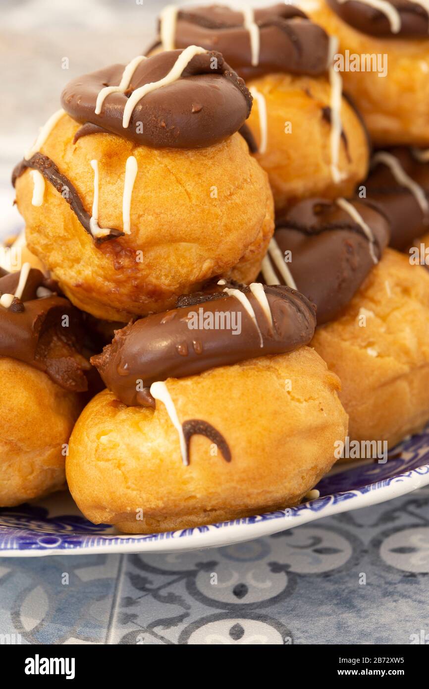 Profiterole, france hi-res stock photography and images - Alamy