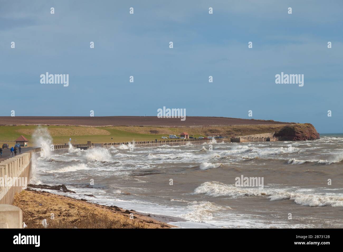 Arbroath cliffs hi-res stock photography and images - Alamy