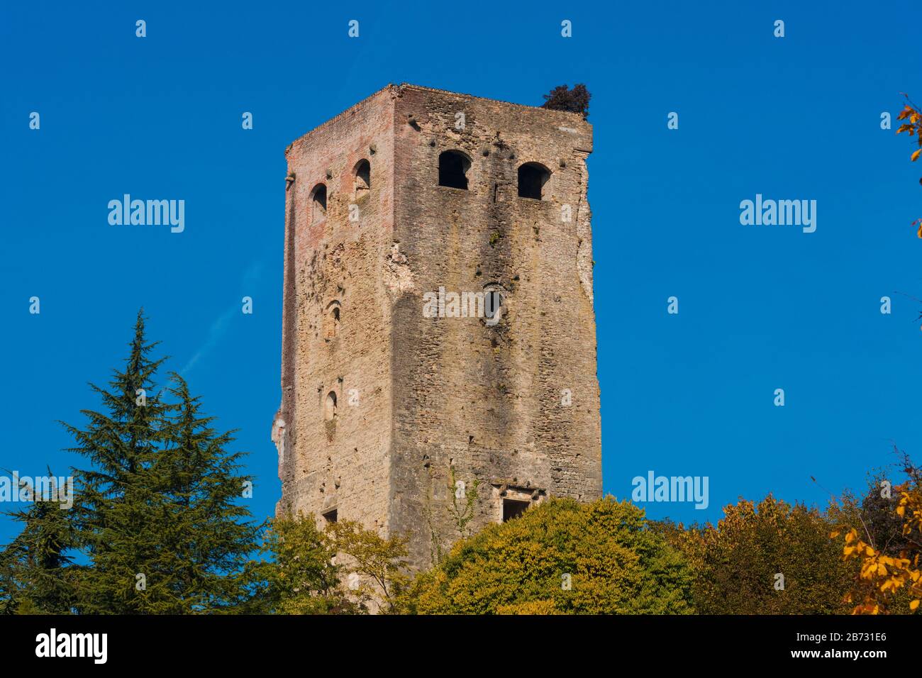 Italy castle susegana hi-res stock photography and images - Alamy