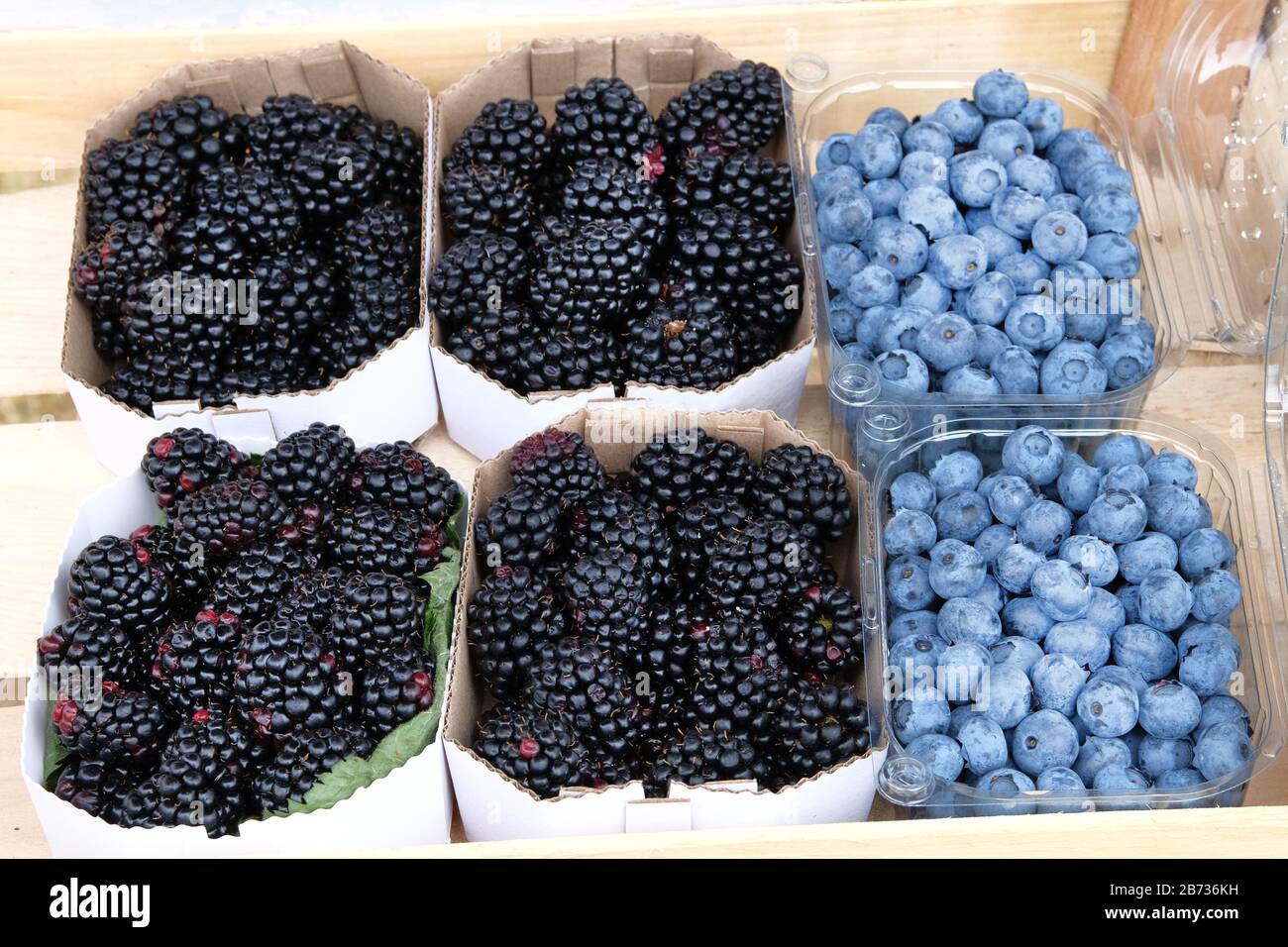 Healthy local fruit hi-res stock photography and images - Alamy
