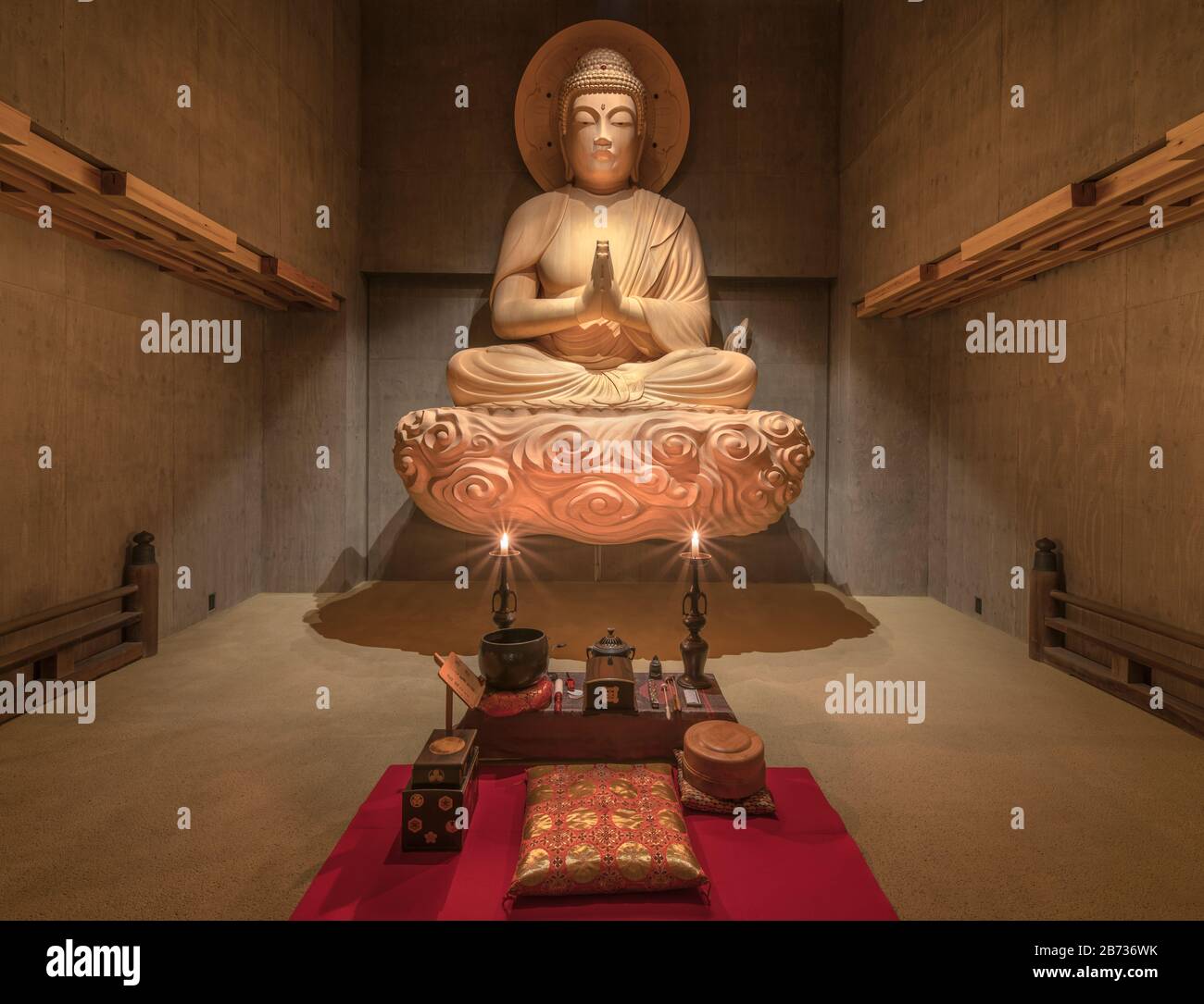 tokyo, japan - march 13 2020: Huge wooden statue of Levitating Daibutsu ...