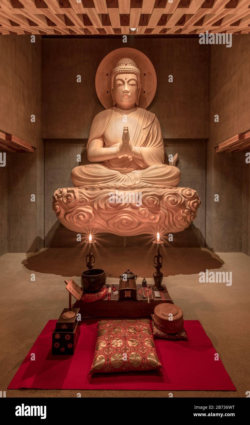 tokyo, japan - march 13 2020: Huge wooden statue of Levitating Daibutsu ...