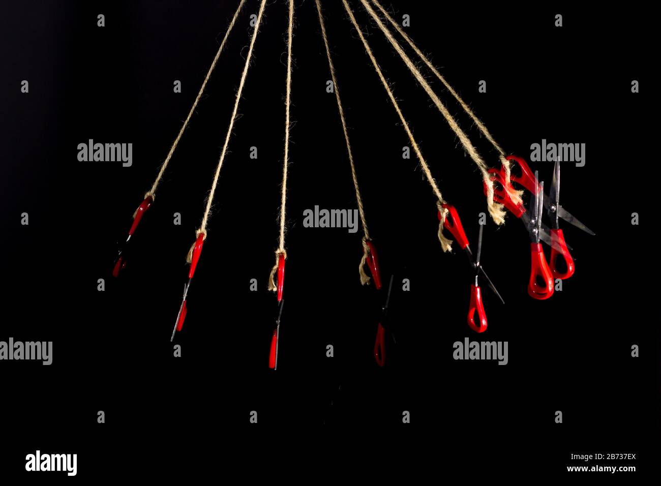 Twine scissors hi-res stock photography and images - Alamy