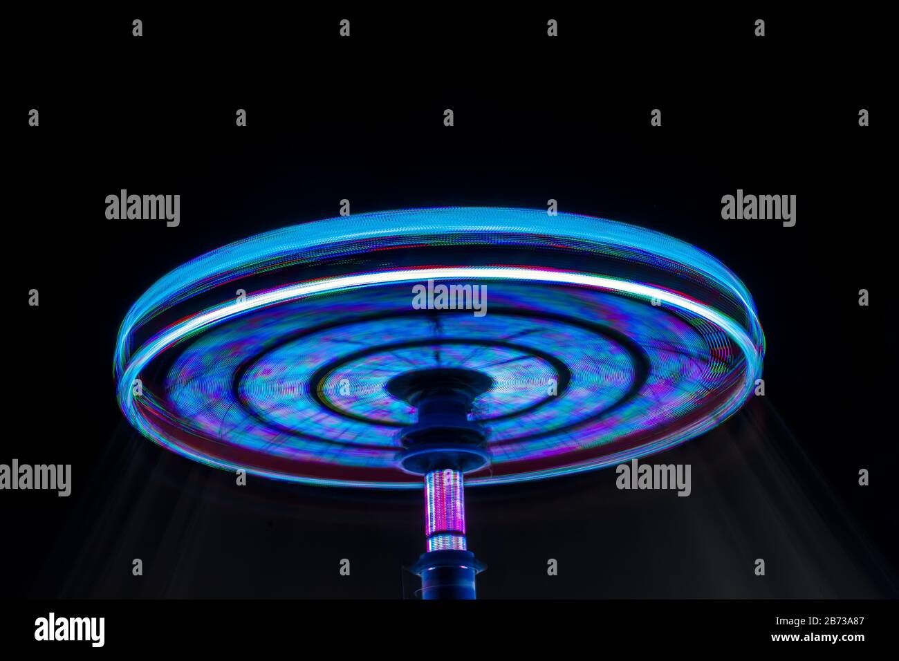 Abstract red circle radial lights hi-res stock photography and images ...