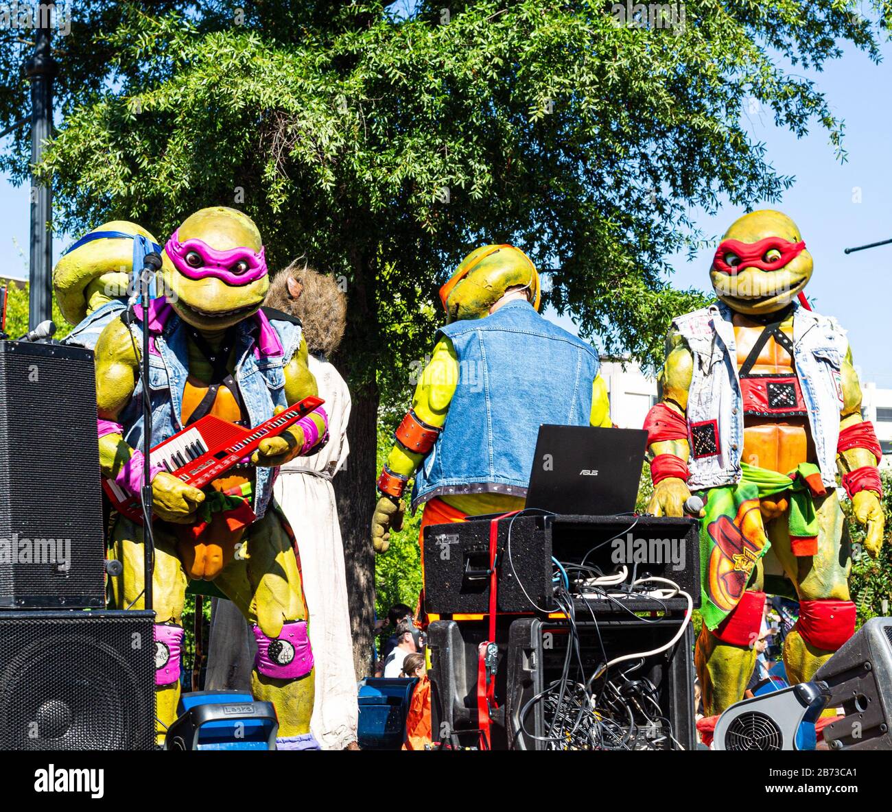 Teenage Mutant Ninja Turtles on Parade Stock Photo - Alamy