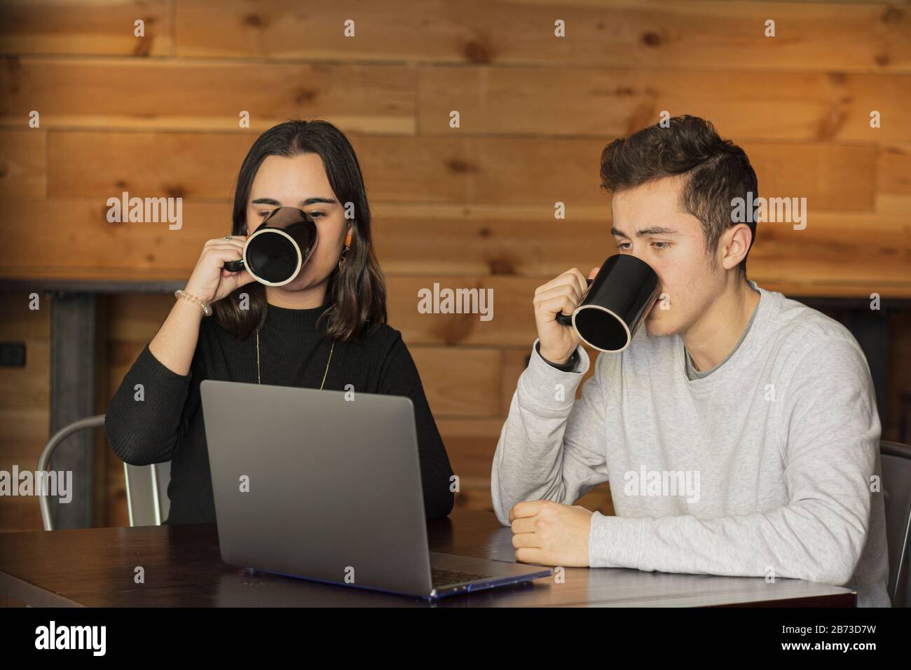 Team bar hi-res stock photography and images - Alamy