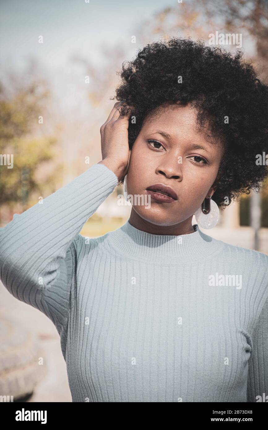 portrait afro girl black african beautiful woman Stock Photo - Alamy