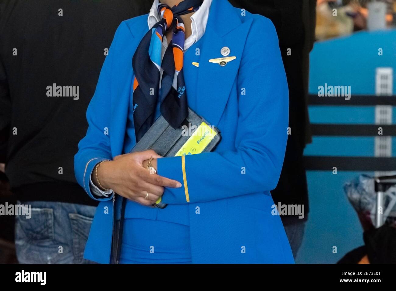 Klm personnel hi-res stock photography and images - Alamy