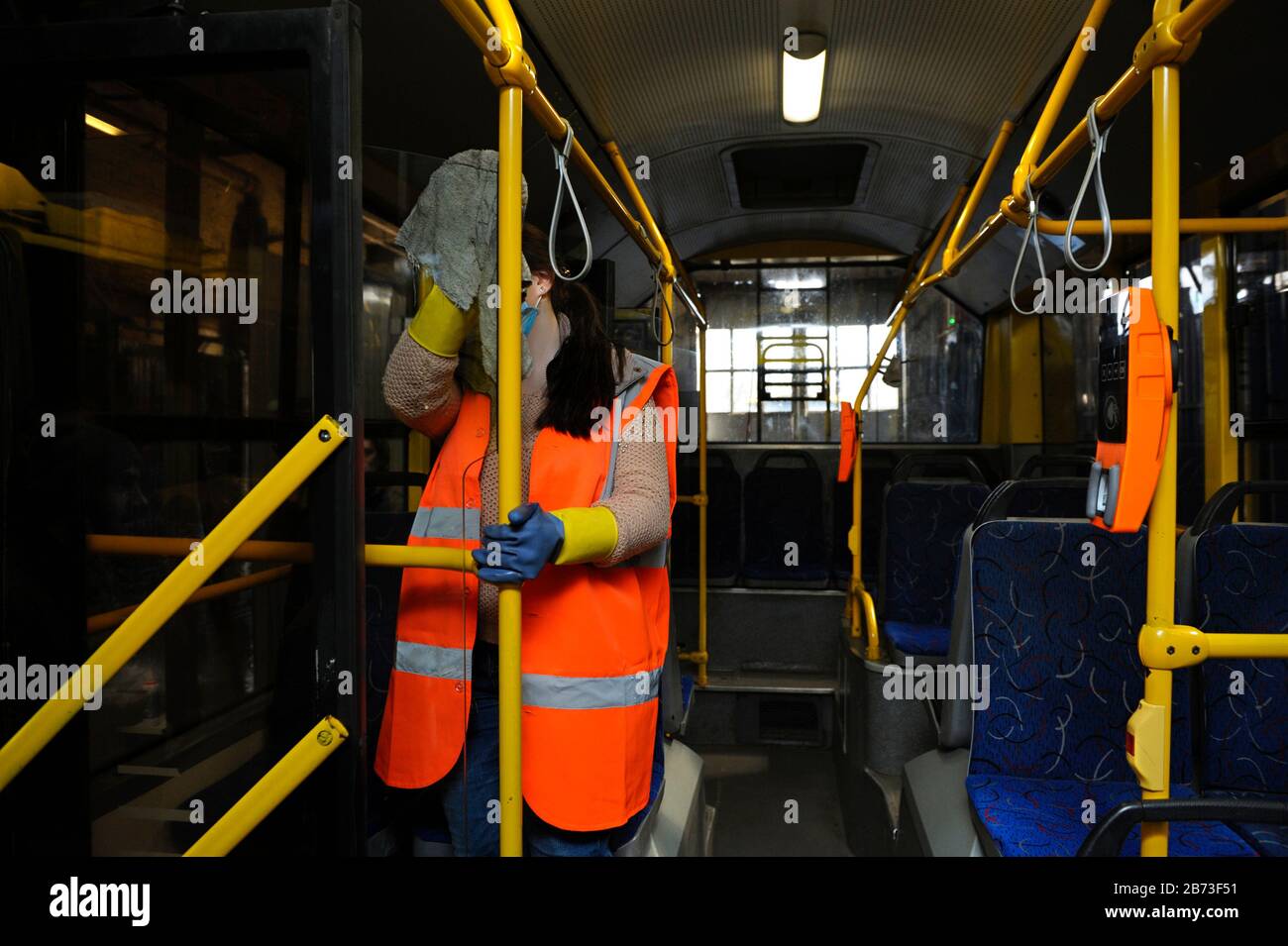 Trolley bus in kiev ukraine hi-res stock photography and images - Alamy