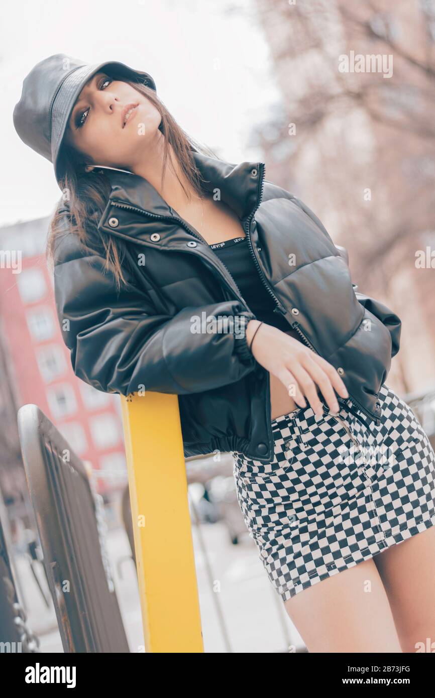 Girl on the street hi-res stock photography and images - Alamy