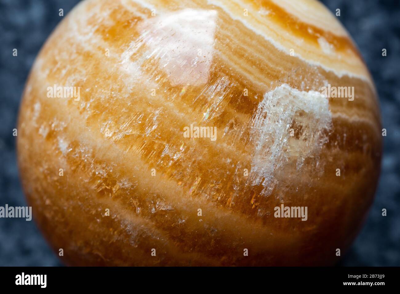 Egg shaped stones hi-res stock photography and images - Alamy