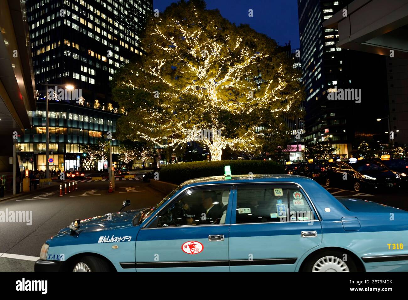 Metered taxi hi-res stock photography and images - Alamy