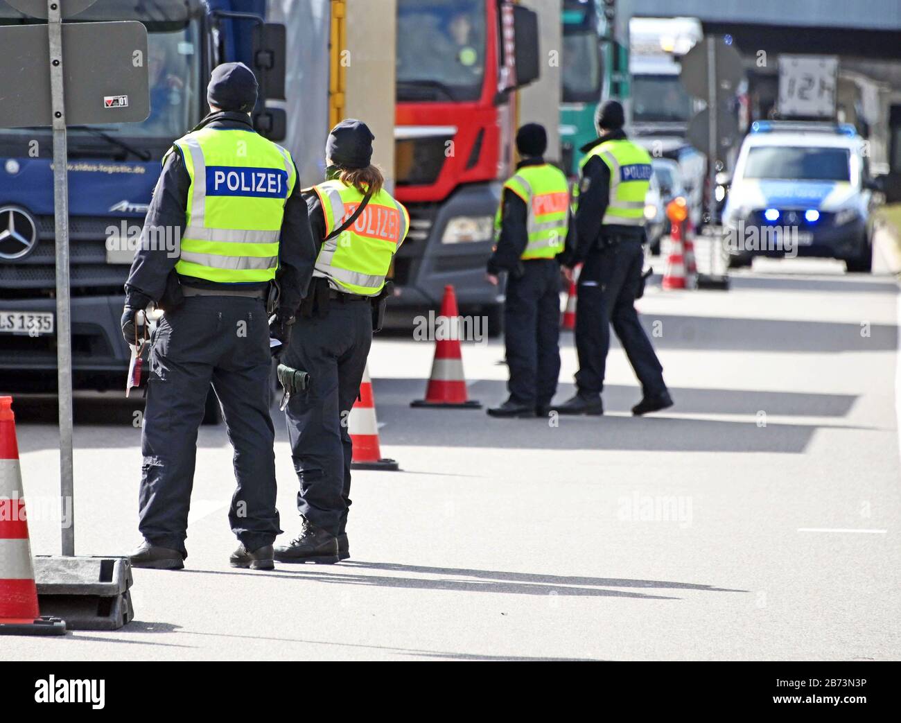 13 March 2020, Rhineland-Palatinate, Lauterbourg: On the German-French ...