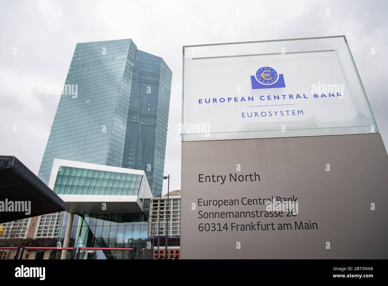 Ecb building 2020 hi-res stock photography and images - Alamy