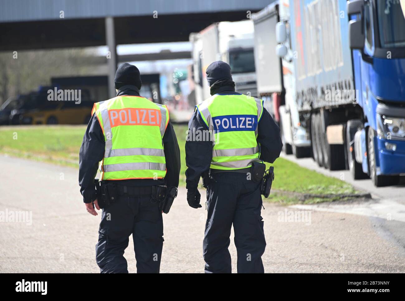 13 March 2020, Rhineland-Palatinate, Lauterbourg: On the German-French ...