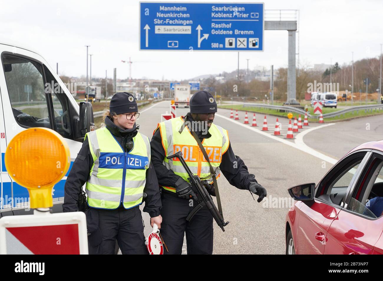 Random checks hi-res stock photography and images - Alamy