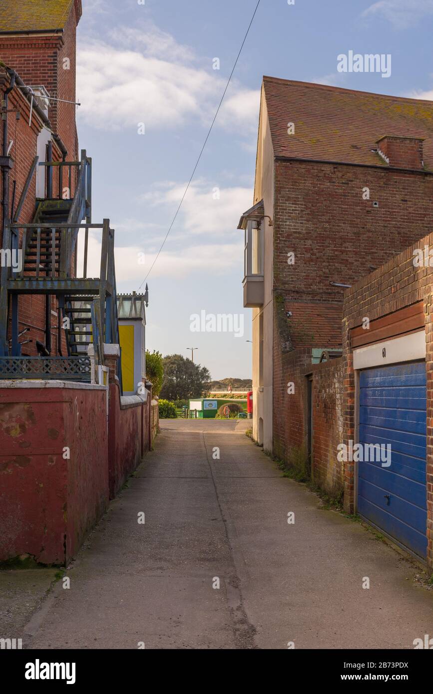 Down the ginnel hi-res stock photography and images - Alamy
