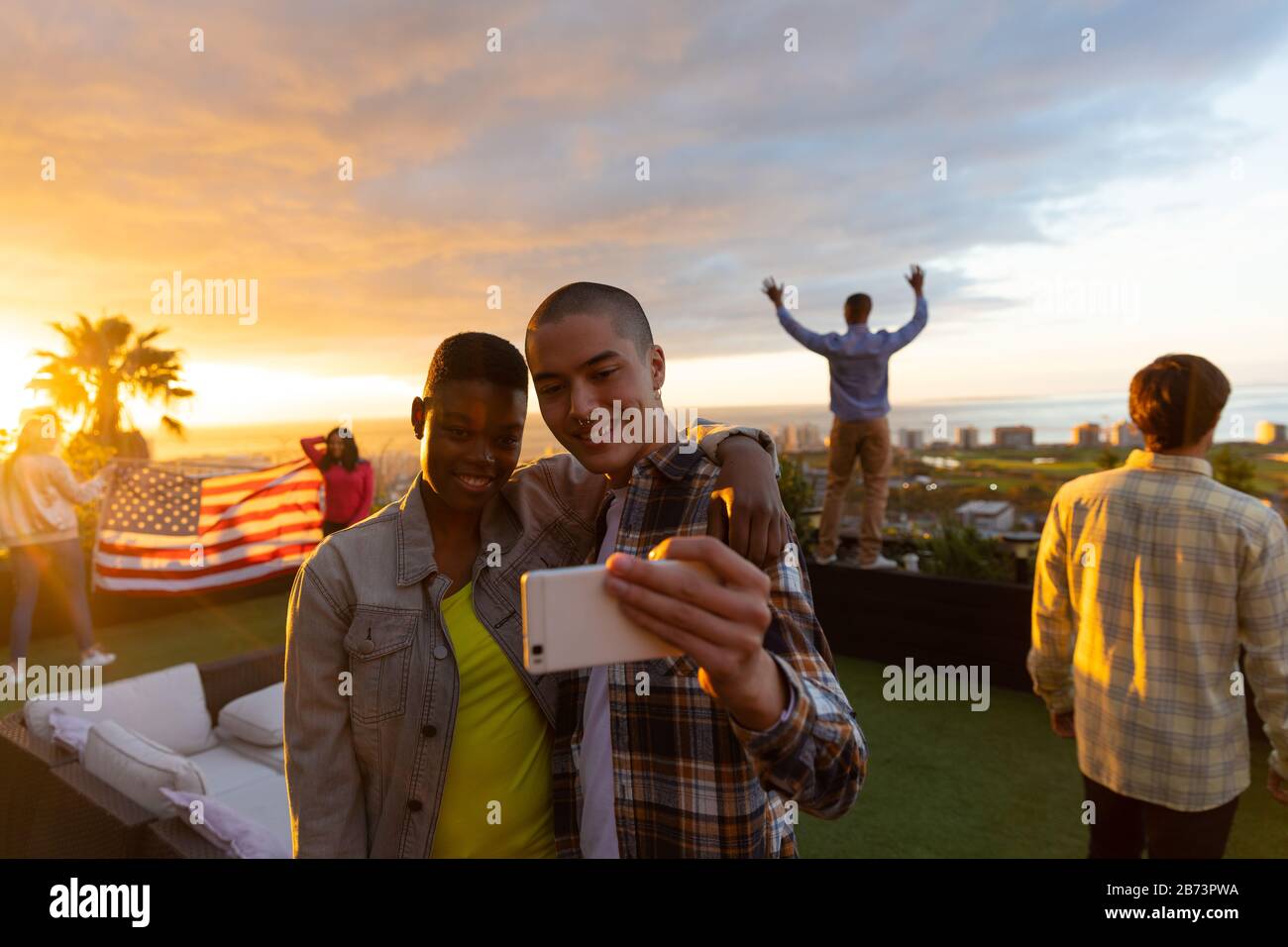 Mixed group of friends hi-res stock photography and images - Alamy