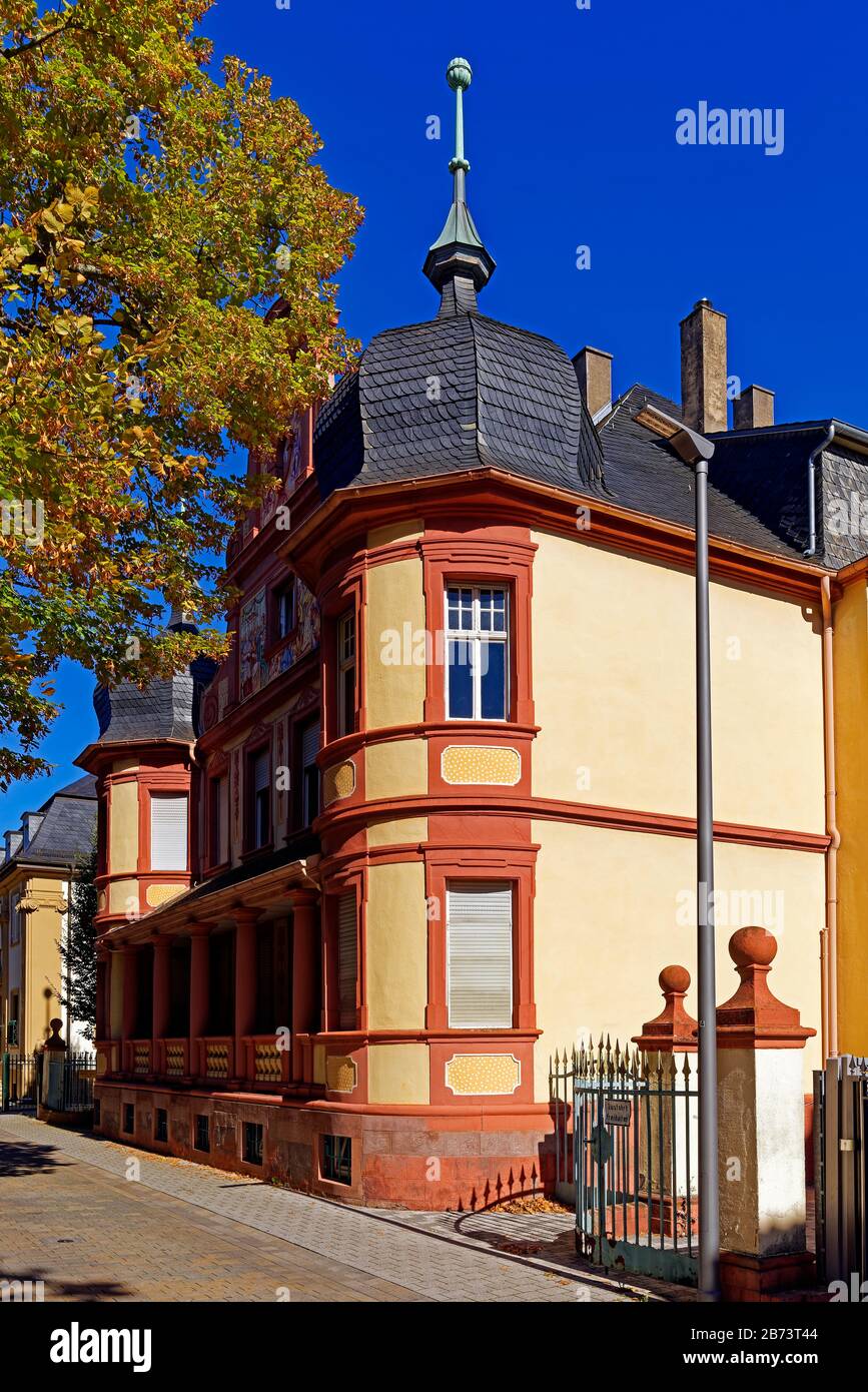 Buildings with columns hi-res stock photography and images - Alamy