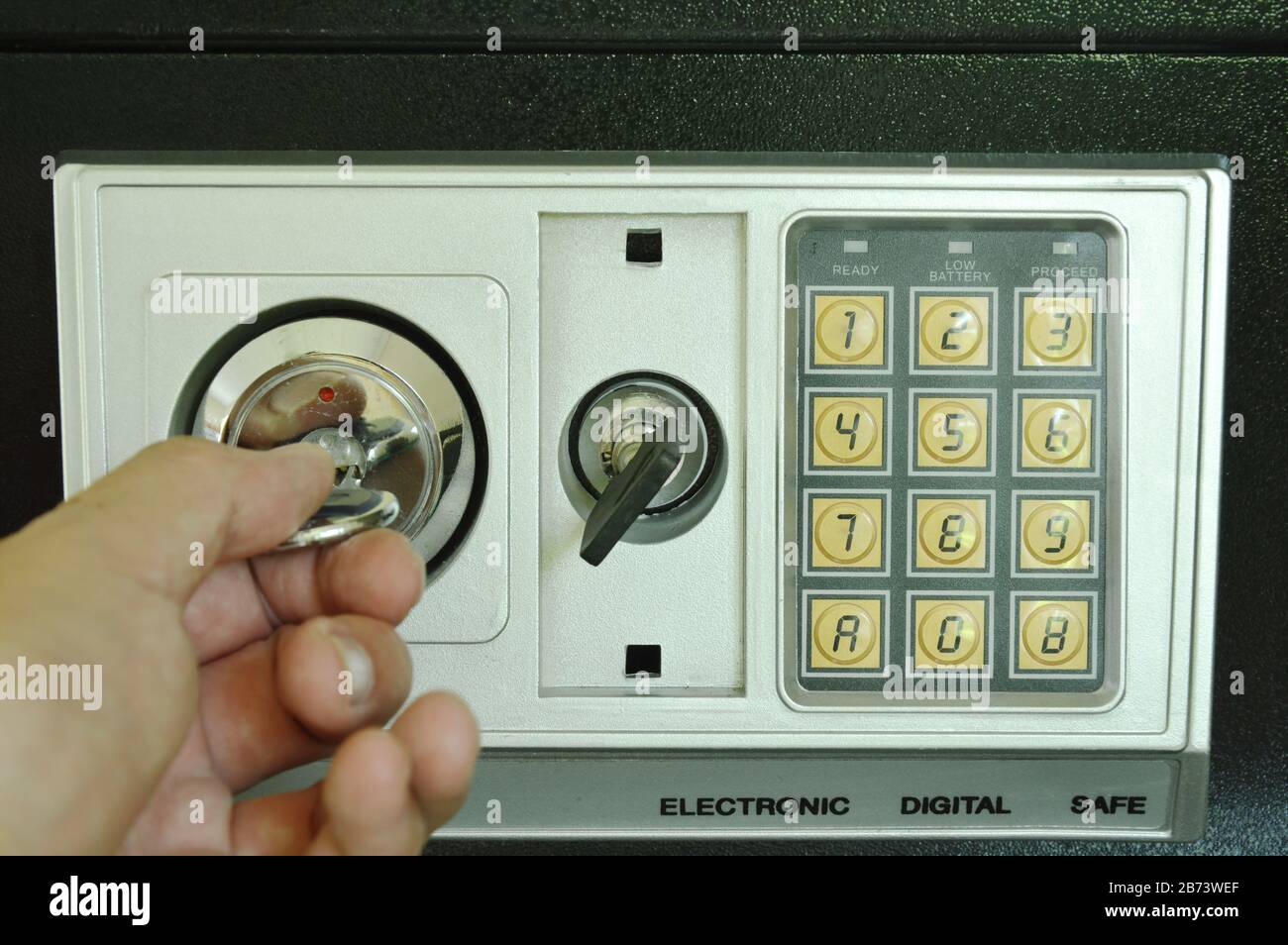 Twist Lock System High Resolution Stock Photography and Images - Alamy