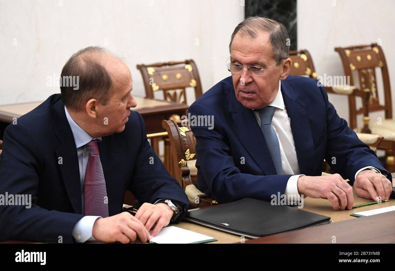 Portrait meeting security council hi-res stock photography and images ...