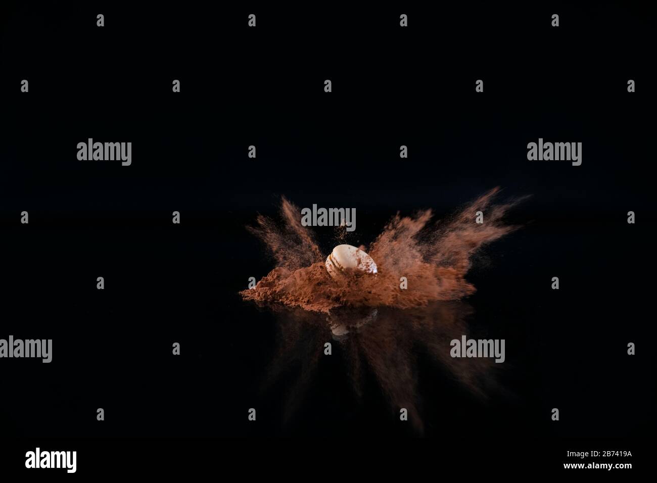 Cocoa explosion hi-res stock photography and images - Alamy