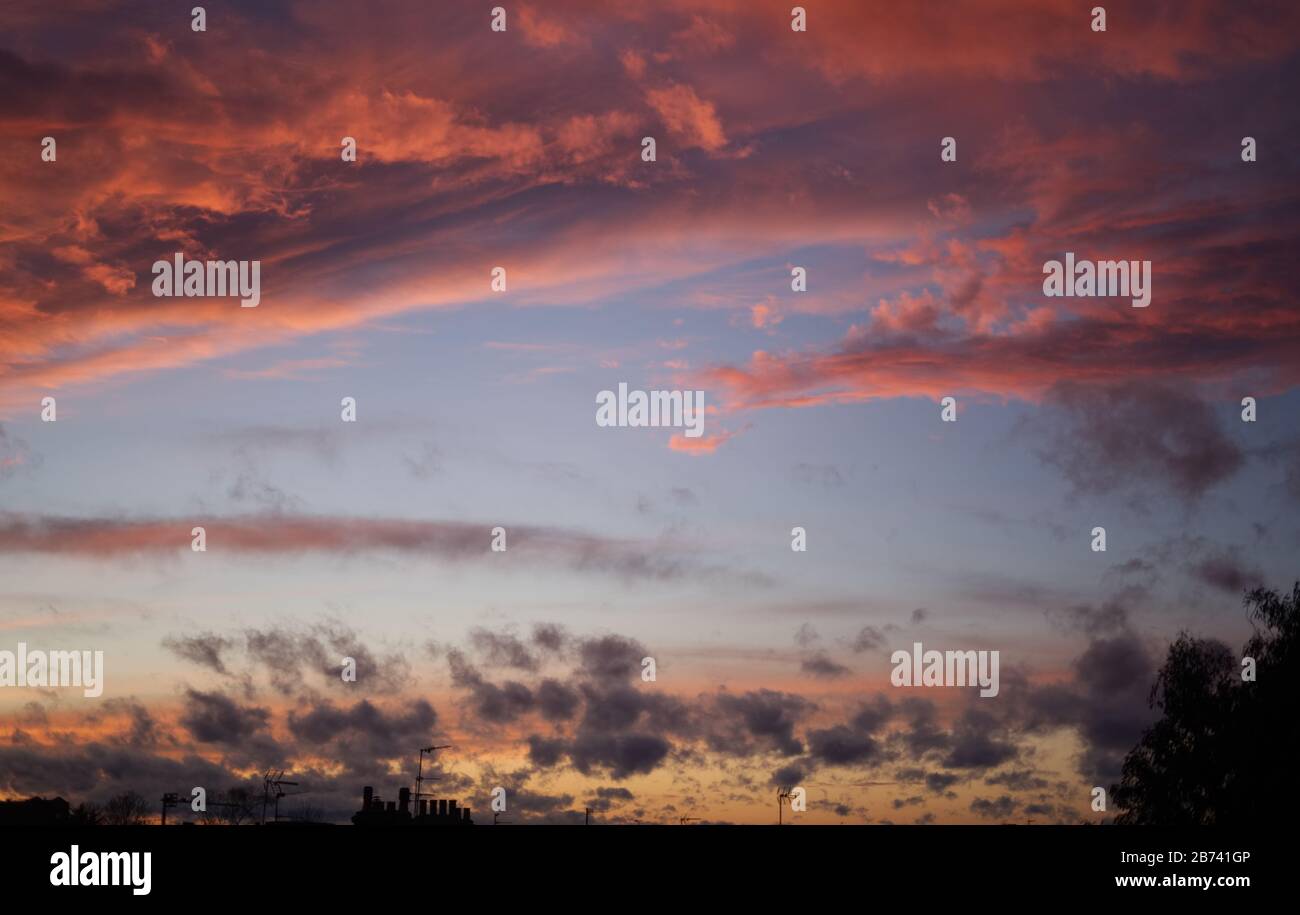 Red sunset colors on building hi-res stock photography and images - Alamy