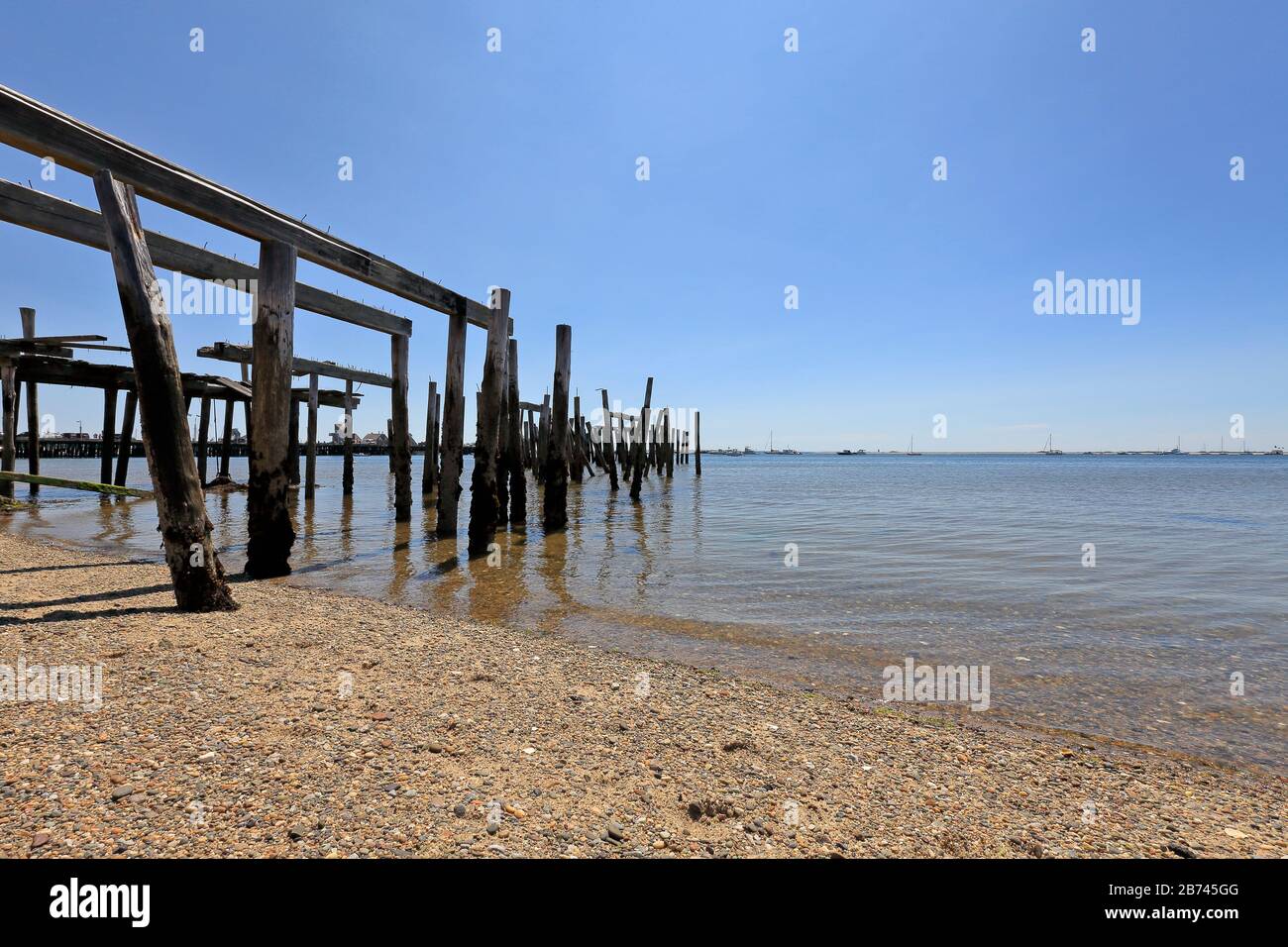 Rotten dilapidated wooden pier hi-res stock photography and images - Alamy