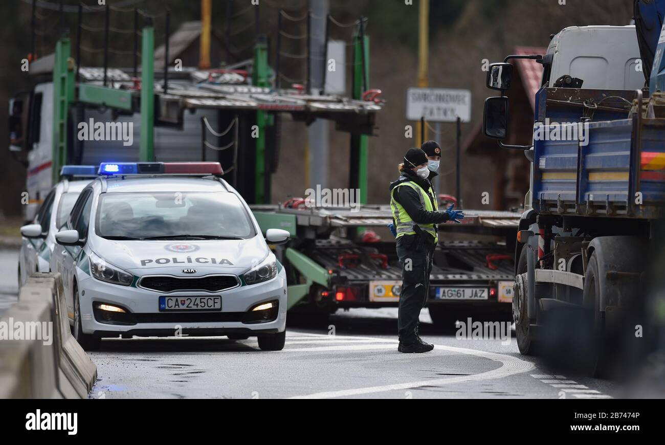 Czech slovakian border hi-res stock photography and images - Alamy