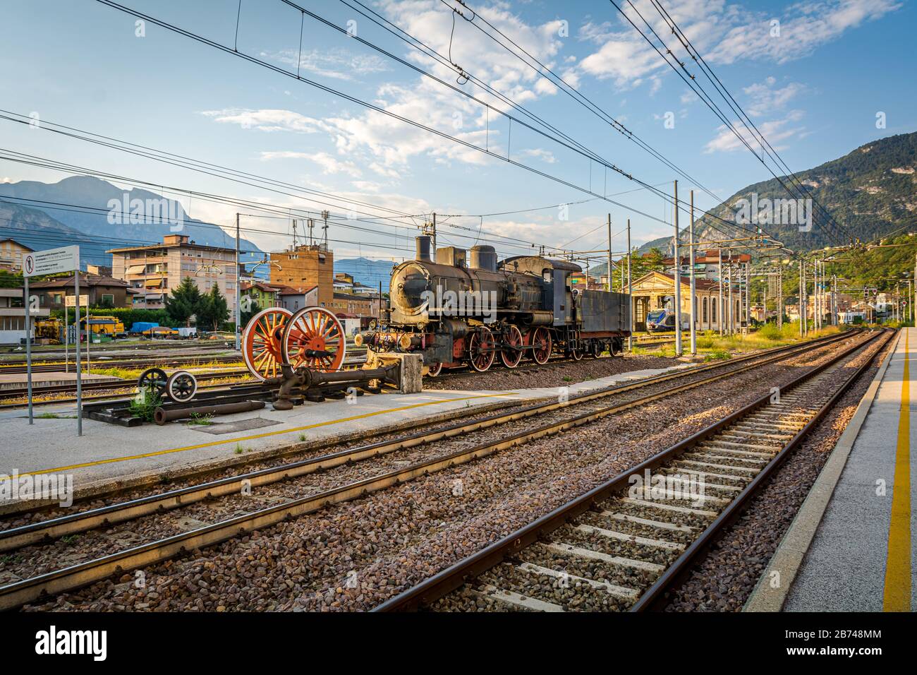 Italian locomotive hi-res stock photography and images - Alamy