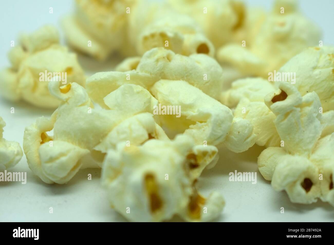 Popcorn isolated on white background Stock Photo - Alamy