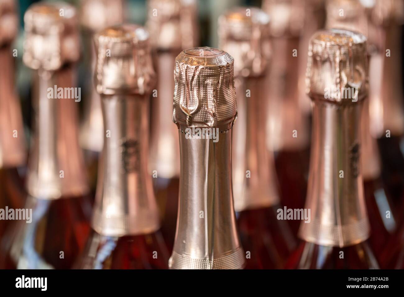 Champagne bottles hi-res stock photography and images - Alamy