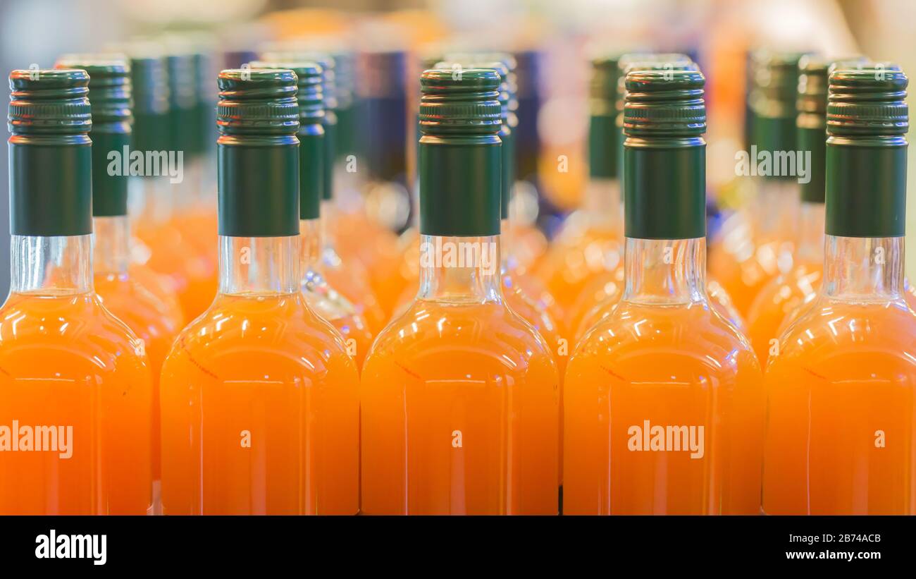 Liquor bottles hi-res stock photography and images - Alamy