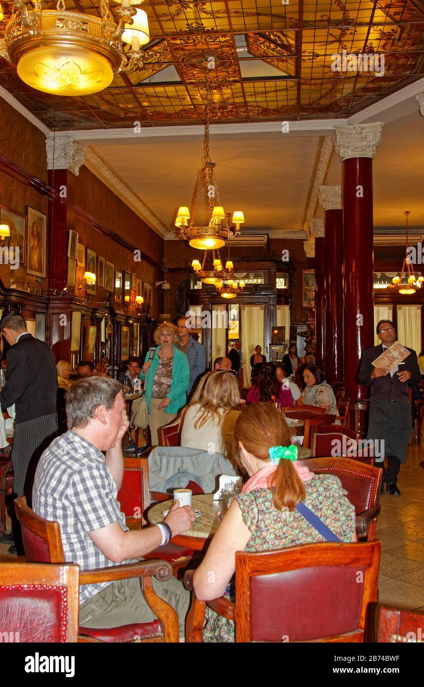 Ornate tables hi-res stock photography and images - Alamy
