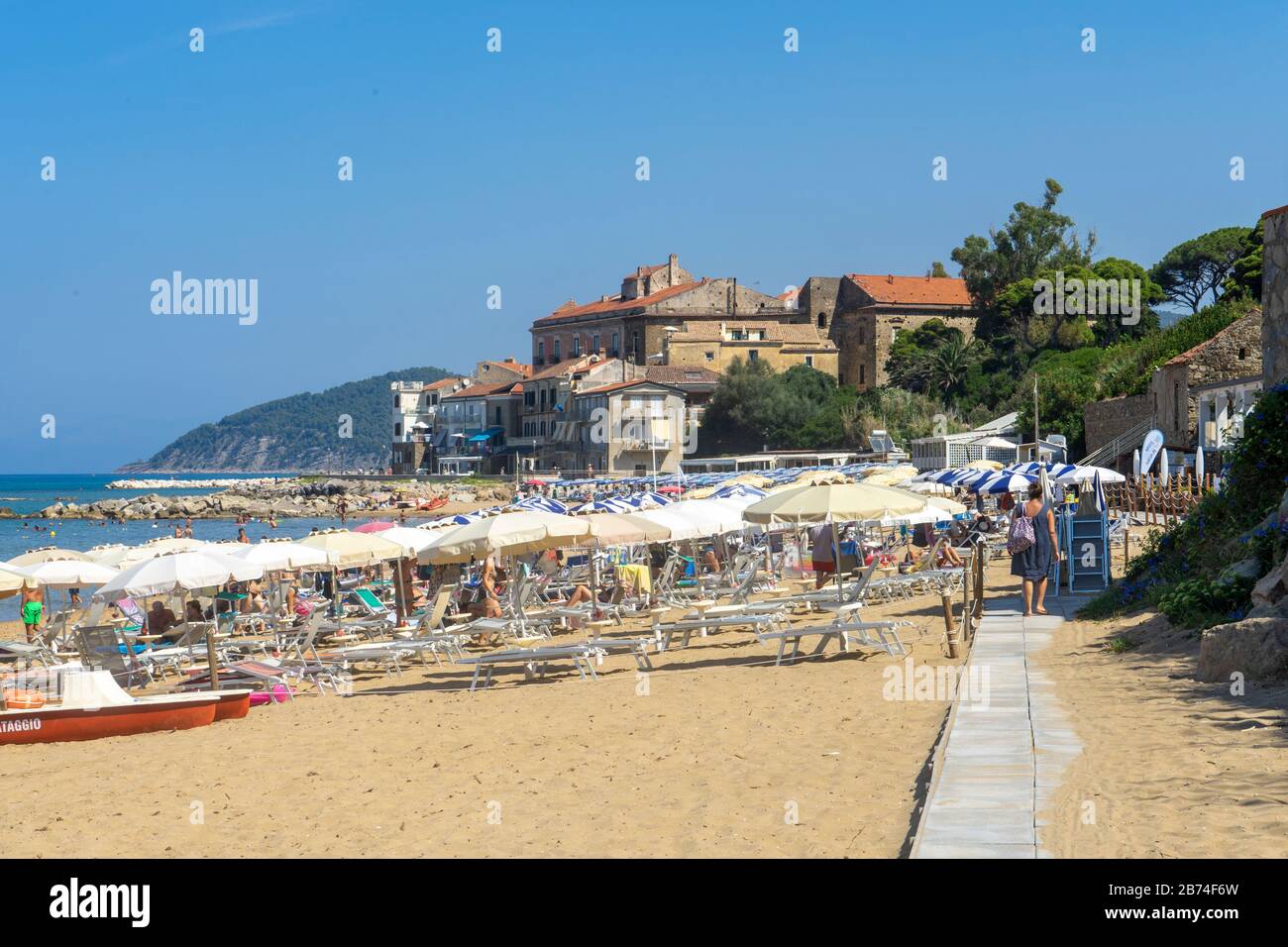 Castellabate hi-res stock photography and images - Alamy