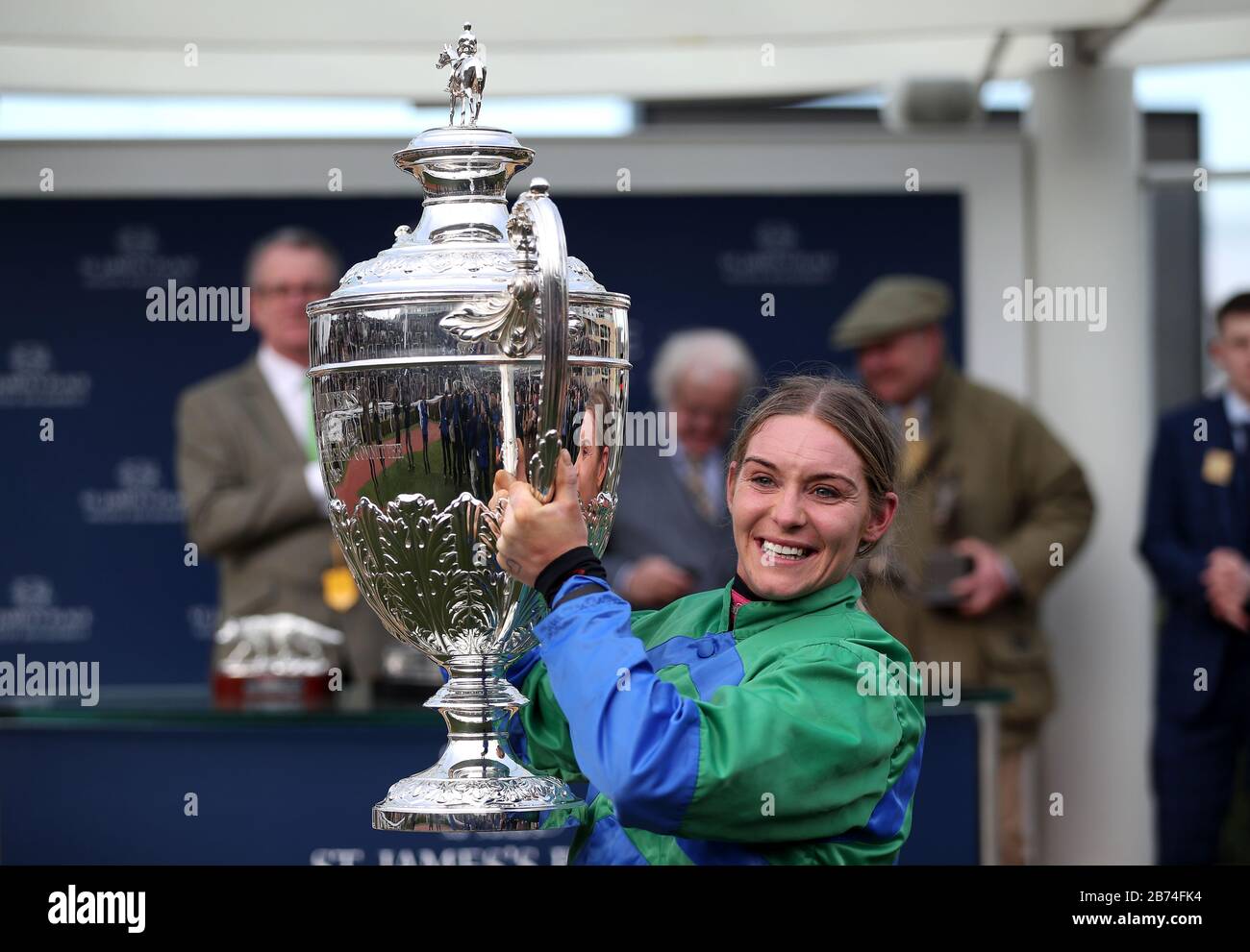 Foxhunter trophy hi-res stock photography and images - Alamy