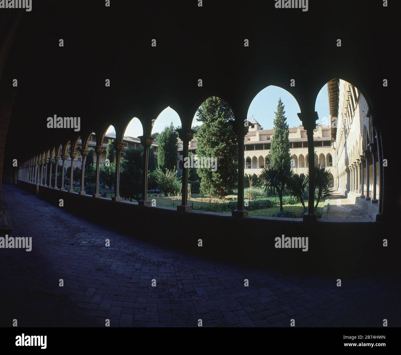 CLAUSTRO. Location: MONASTERIO DE PEDRALBES-INTERIOR. Barcelona. SPAIN ...