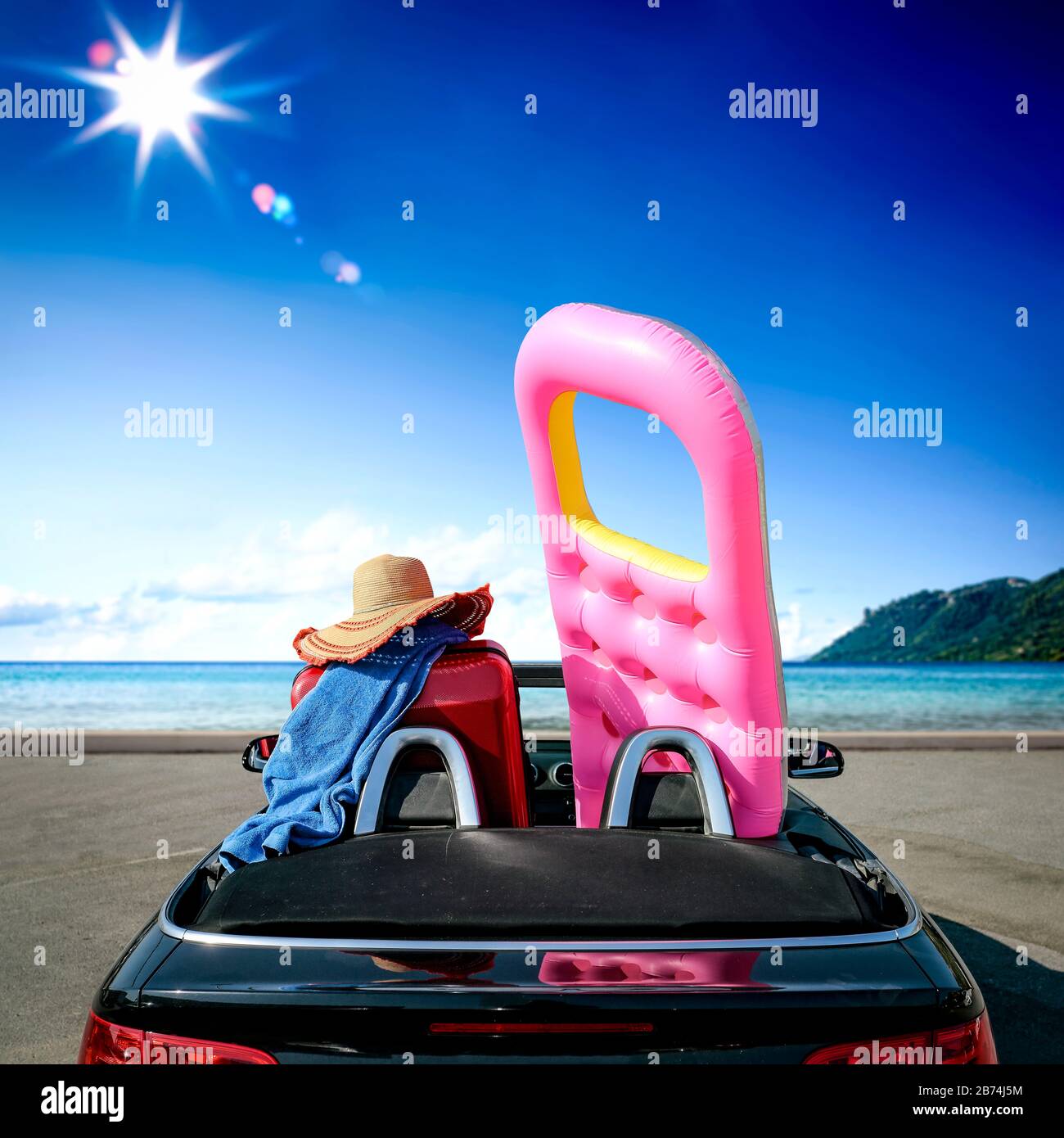 Summer car on the beach and sunny day. Travelling in summer holiday ...