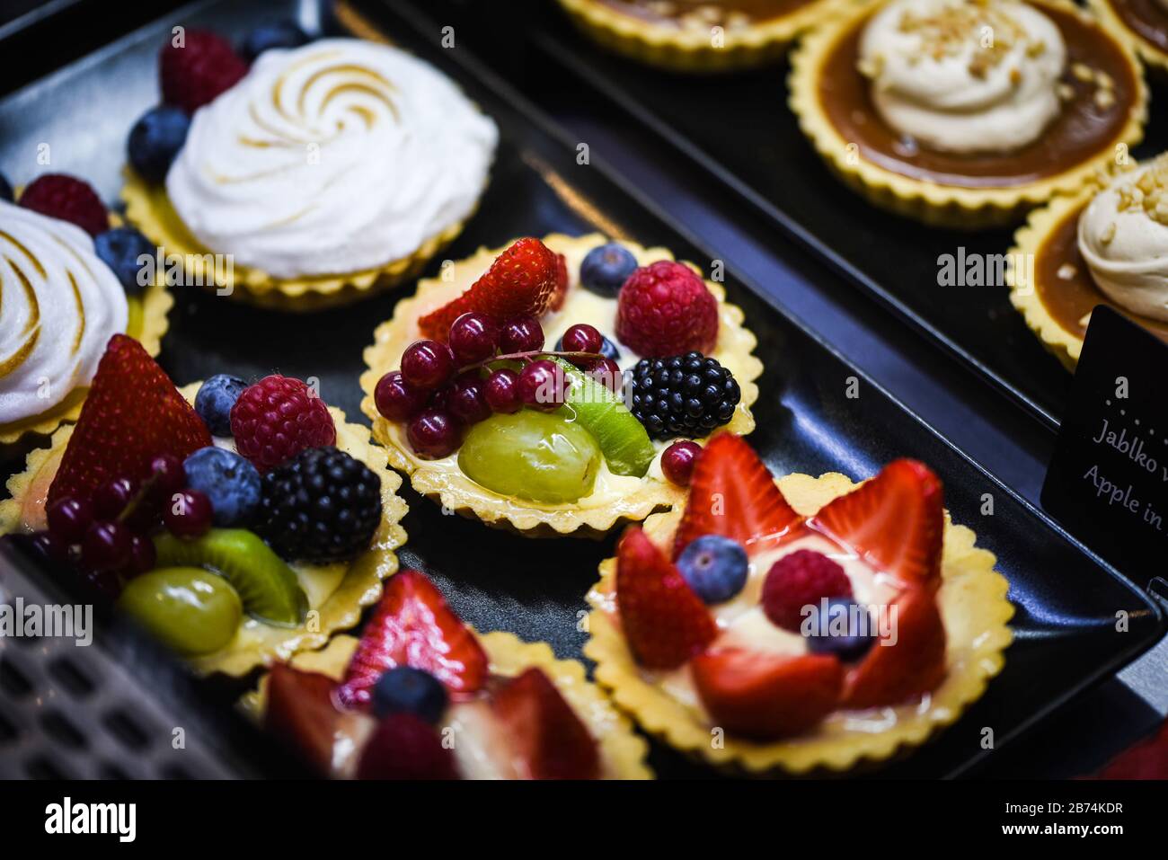 Cake Shop Close Up High Resolution Stock Photography and Images - Alamy