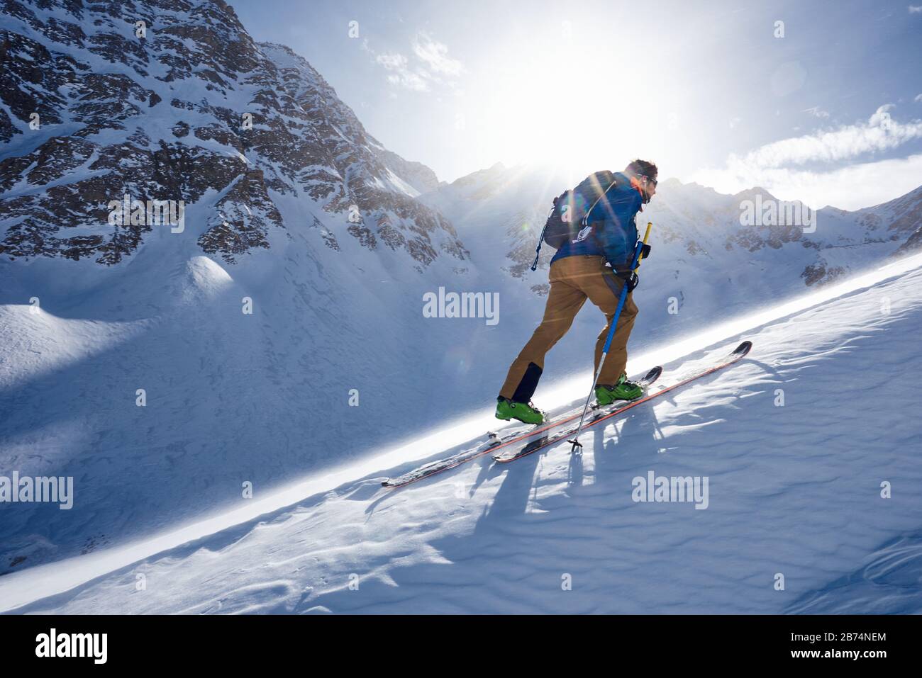 The wind and the sun hi-res stock photography and images - Alamy