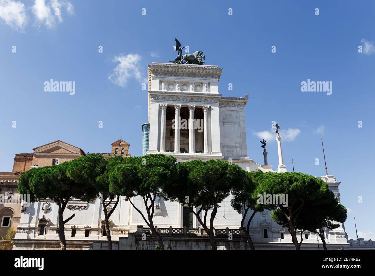 Vittoriano monument rome hi-res stock photography and images - Alamy