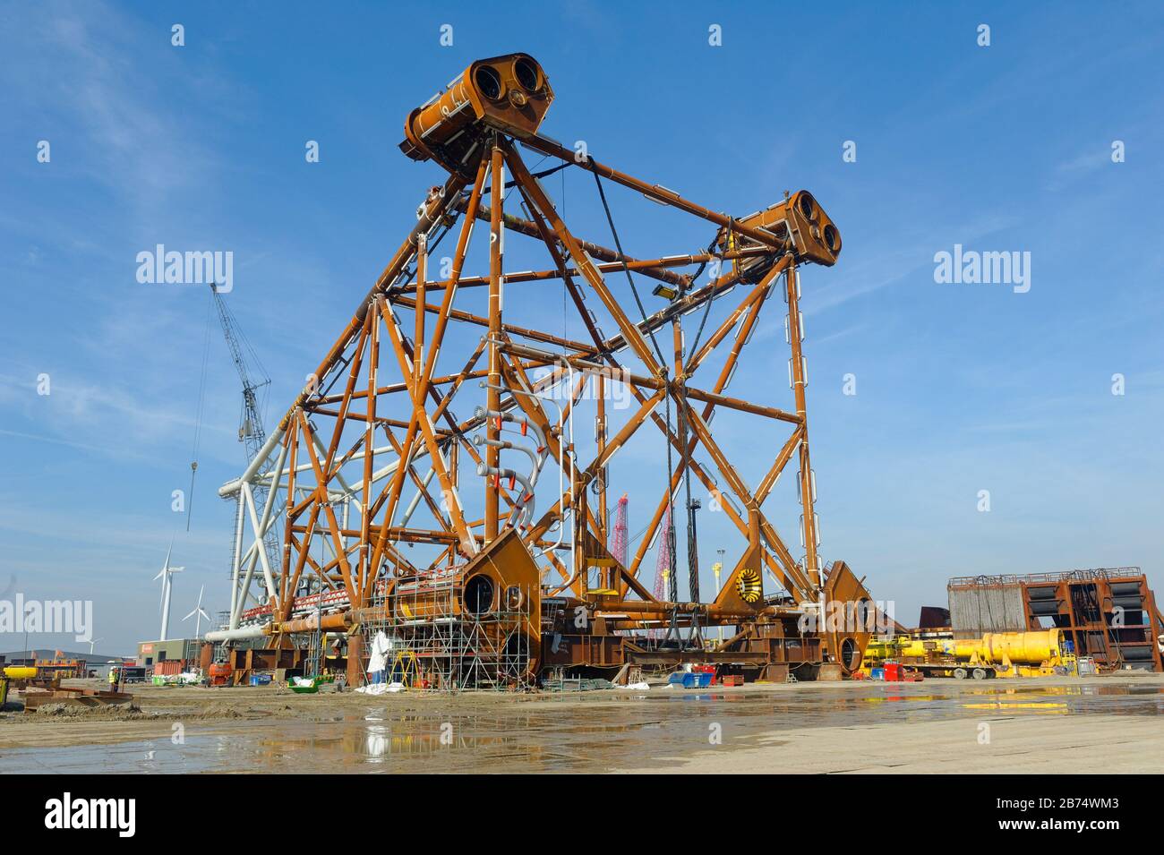 Steel Jacket High Resolution Stock Photography and Images - Alamy