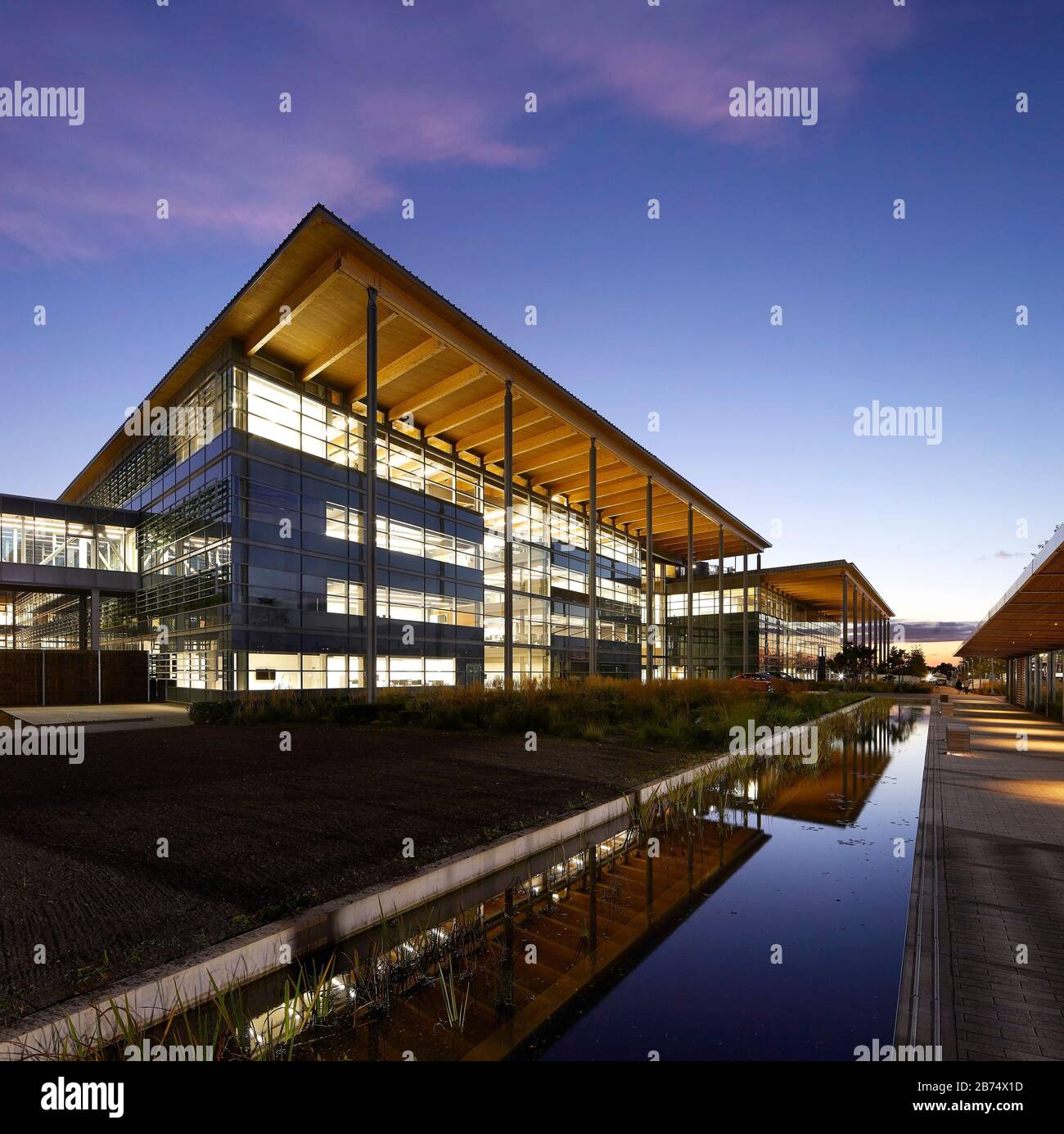 Jaguar land rover headquarters hi-res stock photography and images - Alamy