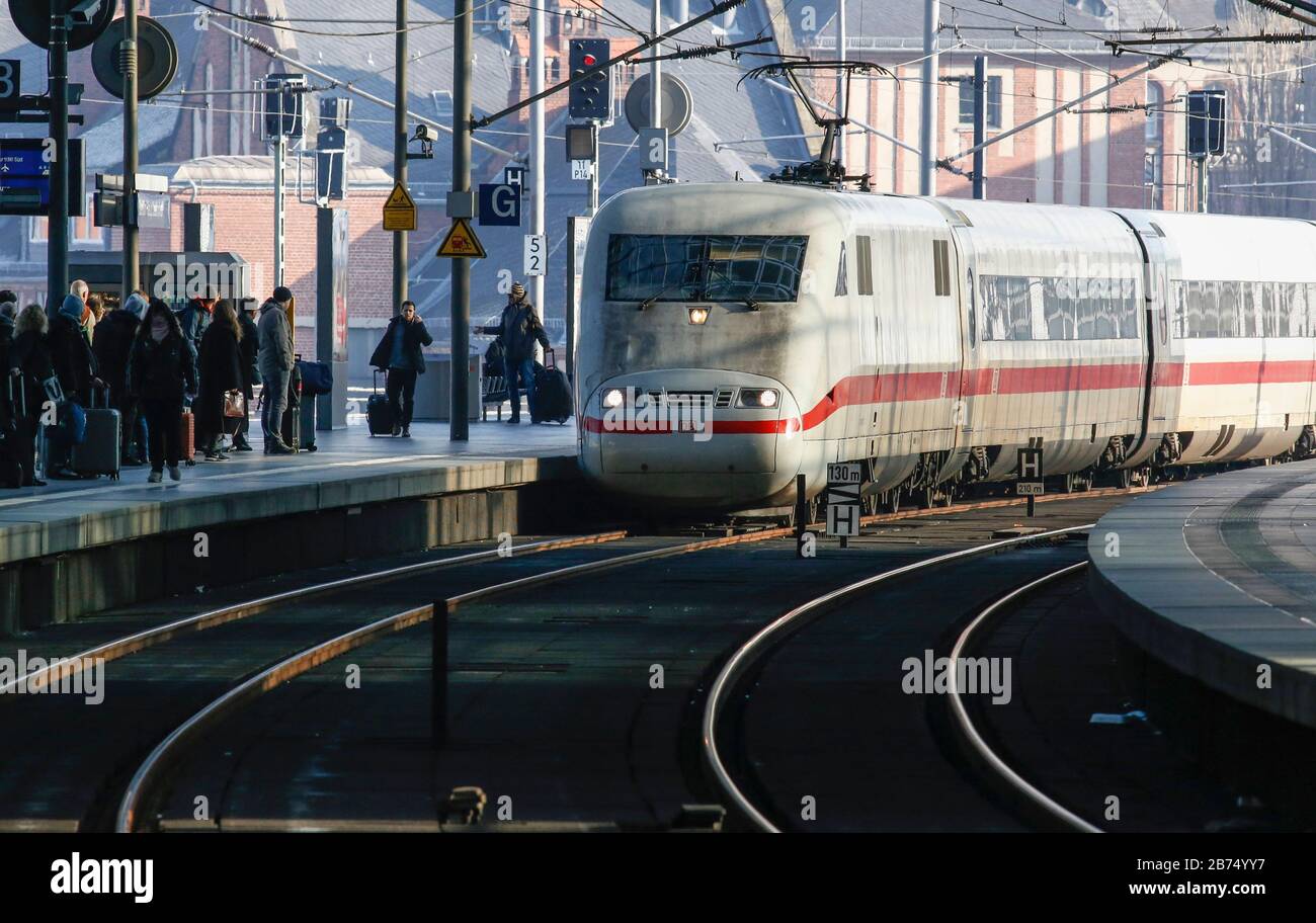 Ice Repair High Resolution Stock Photography and Images - Alamy