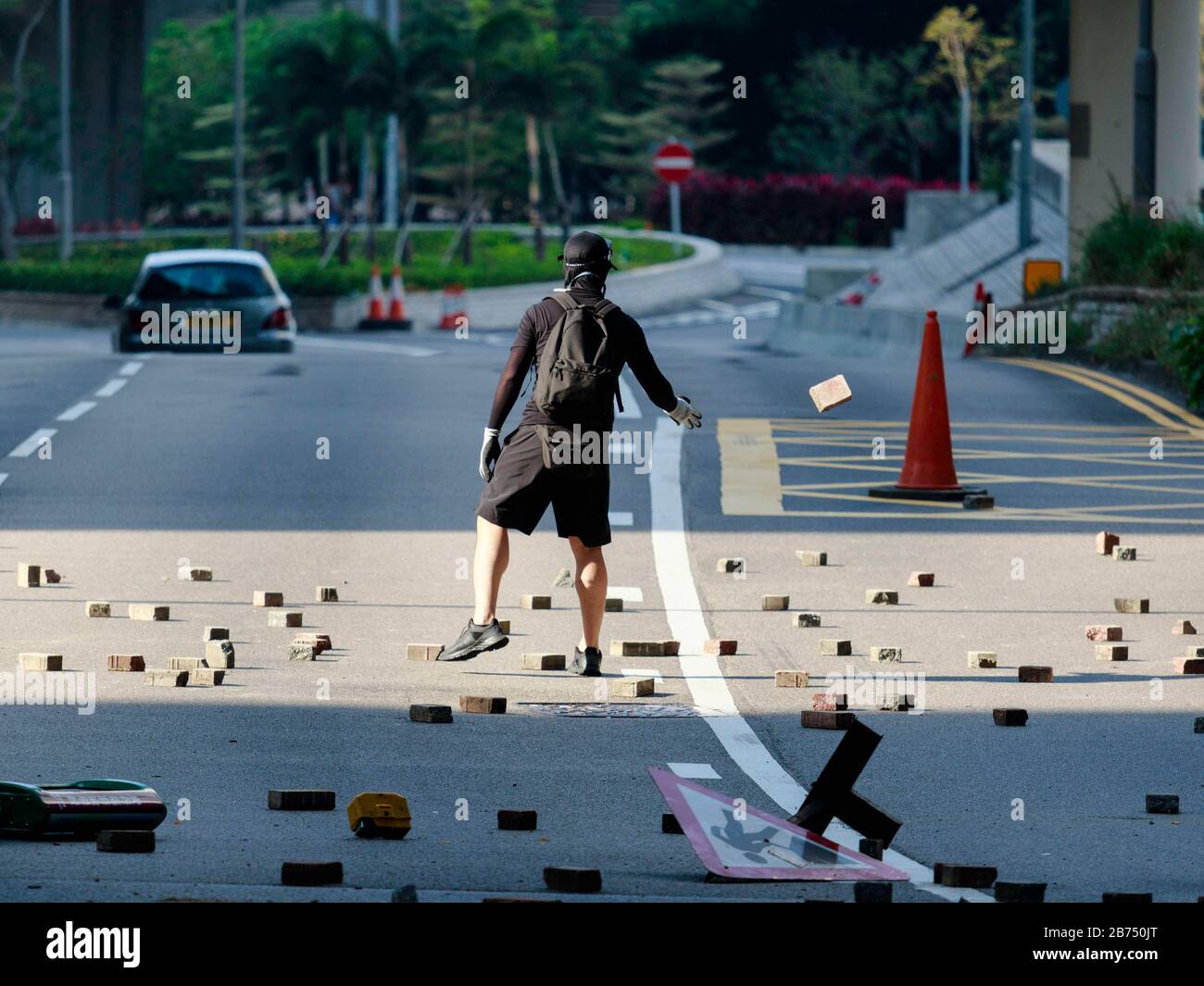 Protesters block road hi-res stock photography and images - Alamy