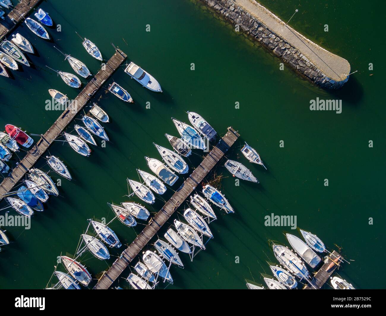 Aerial view white sailboats yachts hi-res stock photography and images ...