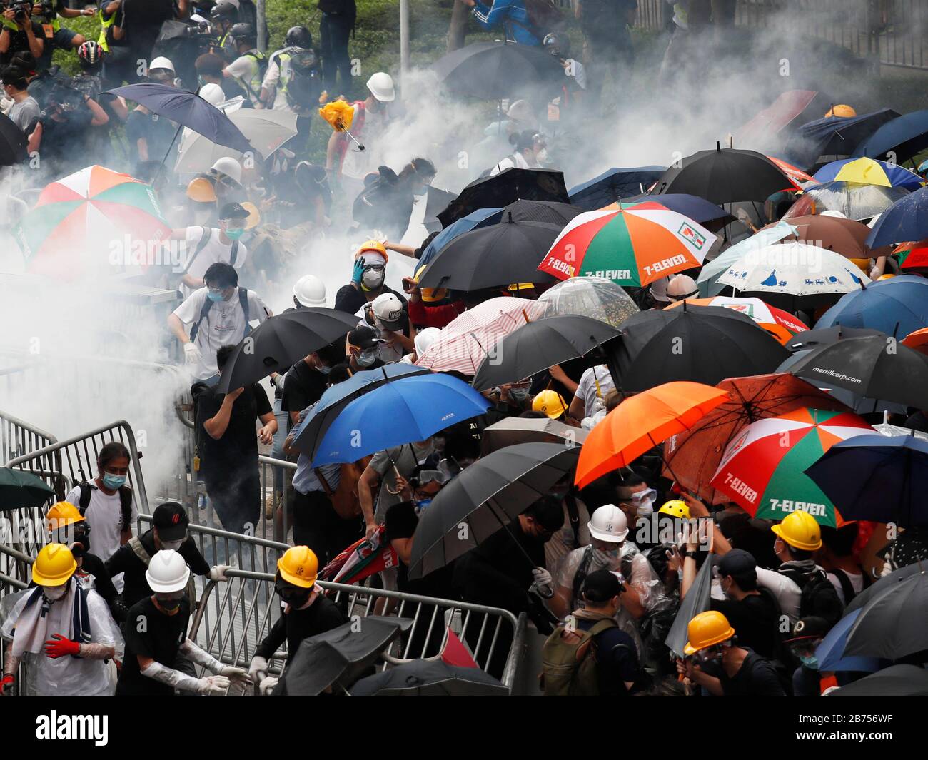 Police uses rubber bullets, bean bags, tear gas to clear protesters in ...