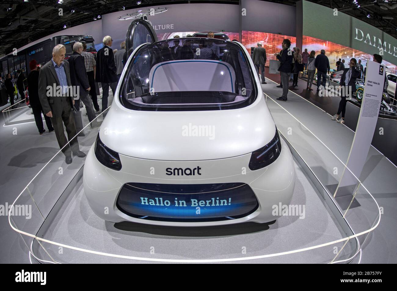 Daimler annual general meeting hi-res stock photography and images - Alamy